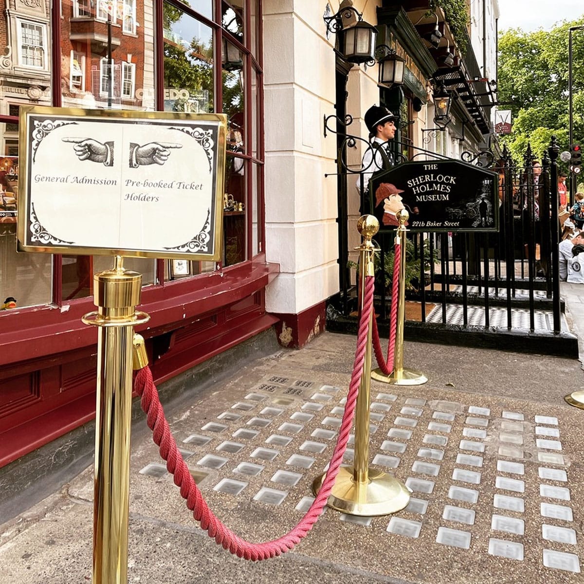The Sherlock Holmes Museum – 221B Baker Street | Marylebone London